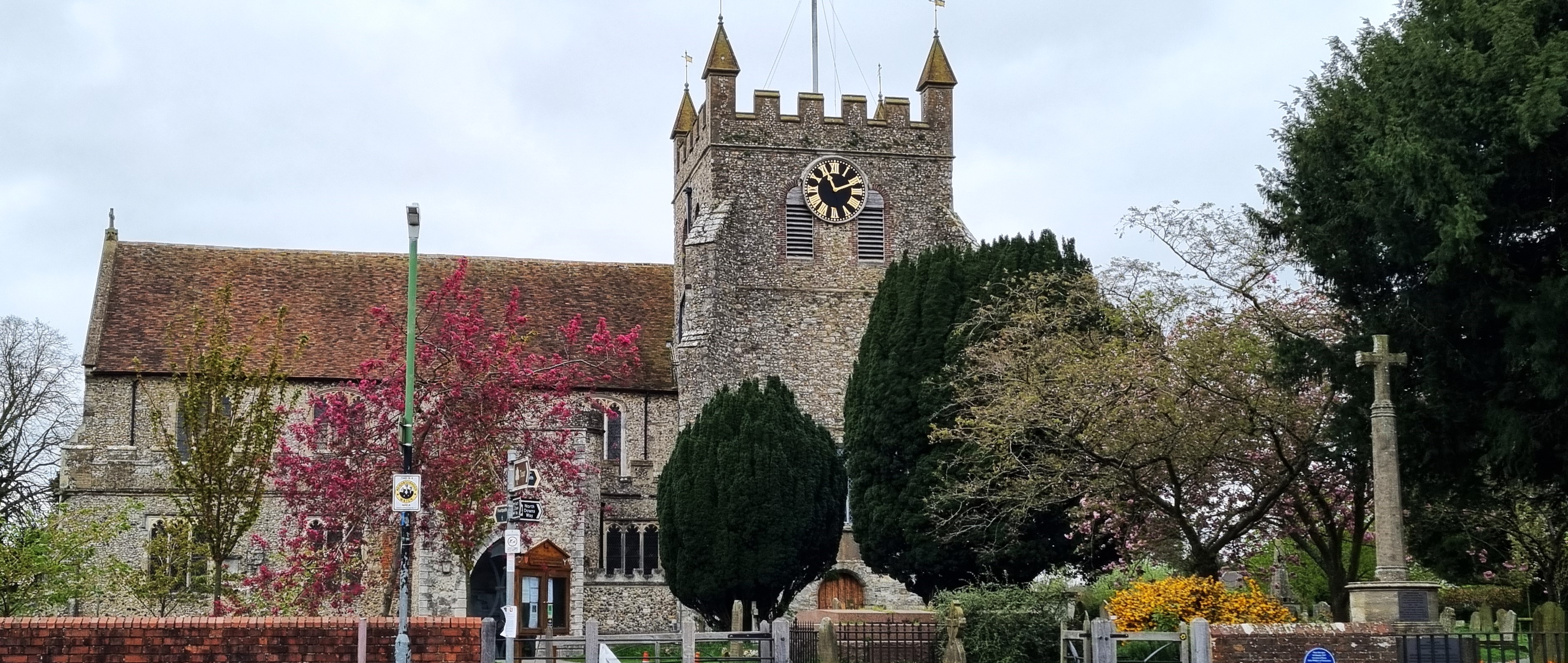 North Downs Way: Wye to Etchinghill